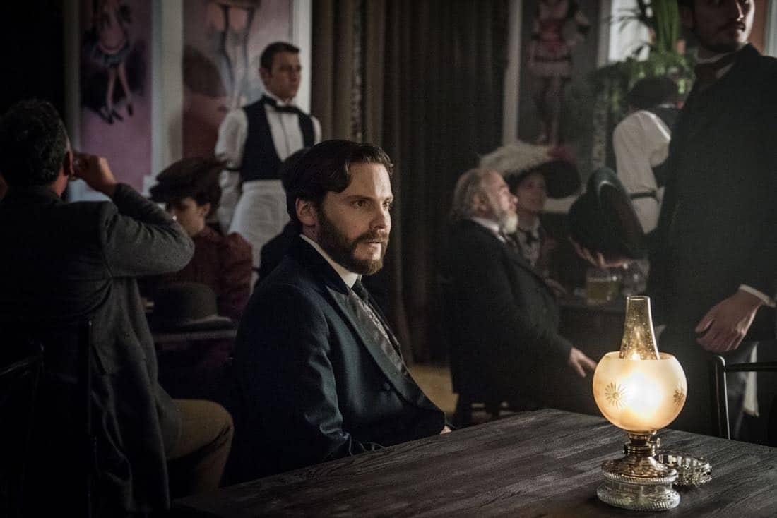 THE ALIENIST Season 1 Episode 4 Photos These Bloody Thoughts | SEAT42F